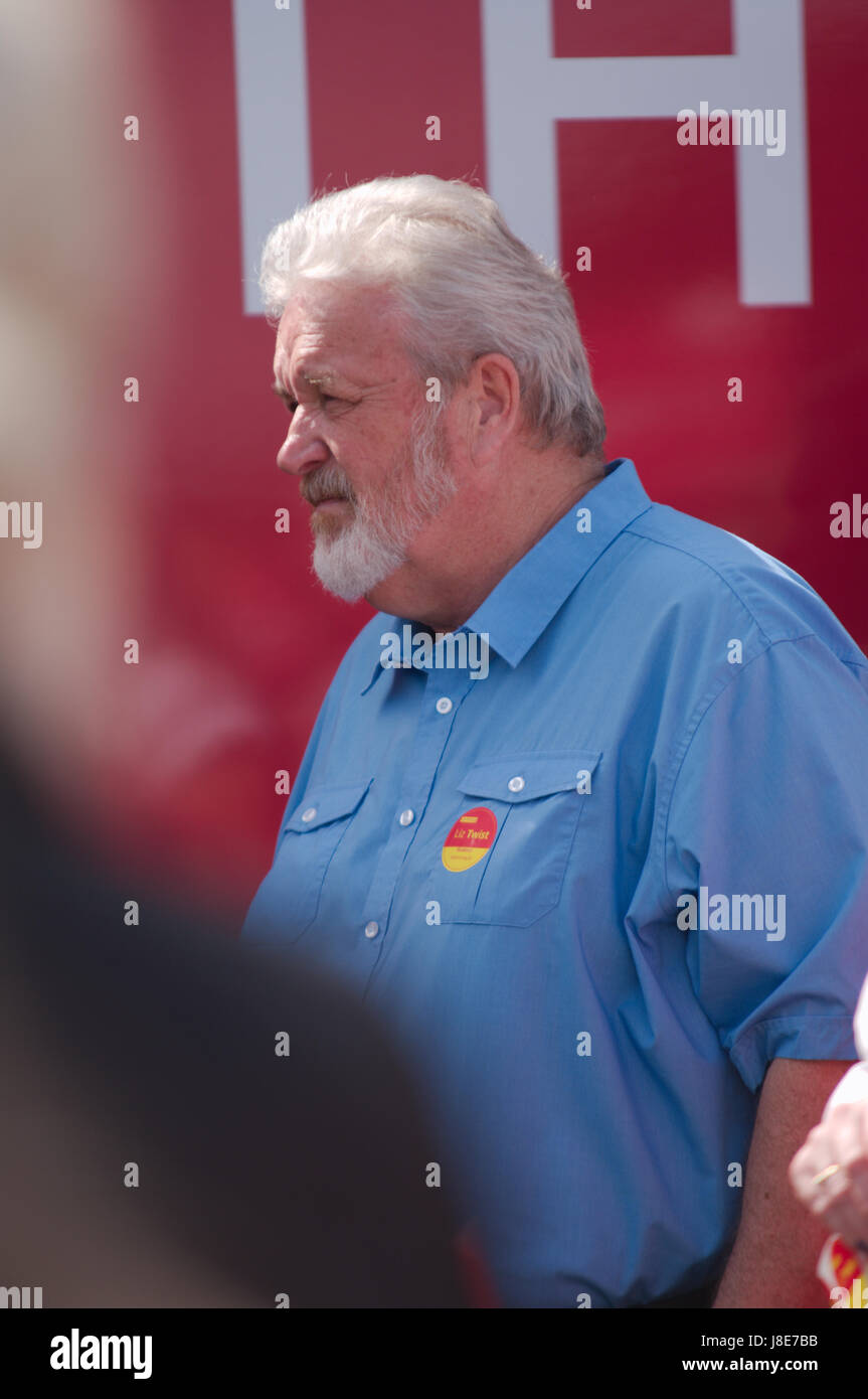 Ryton, UK. 28th May, 2017. Dave Anderson who stood down as MP for ...