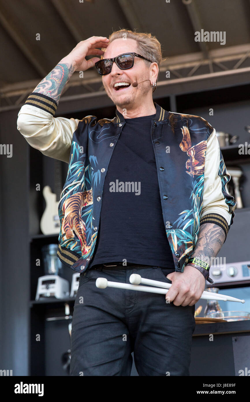 Matt sorum of hi-res stock photography and images - Alamy