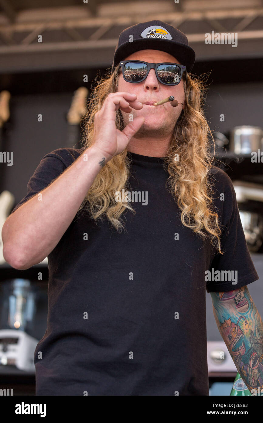 May 27, 2017 - Napa, California, U.S - DUSTIN BUSHNELL of the Dirty ...