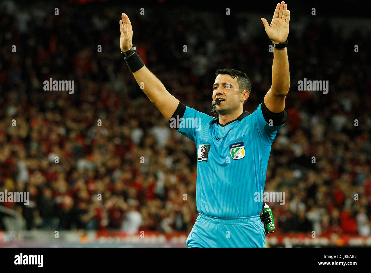 Curitiba, Brazil. 28th May, 2017. Referee Braulio da Silva Machado ...