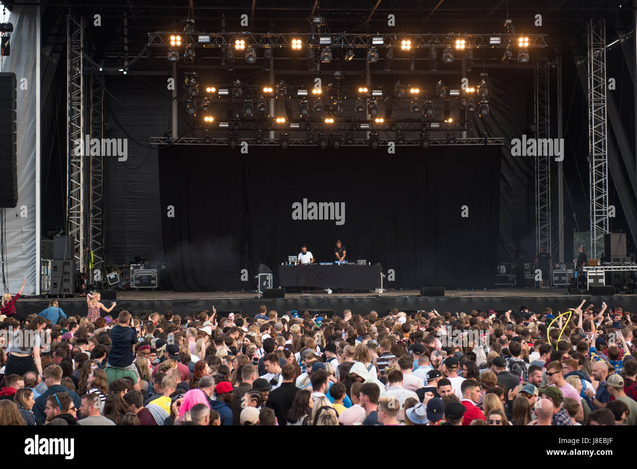 Dj lineup hi-res stock photography and images - Alamy