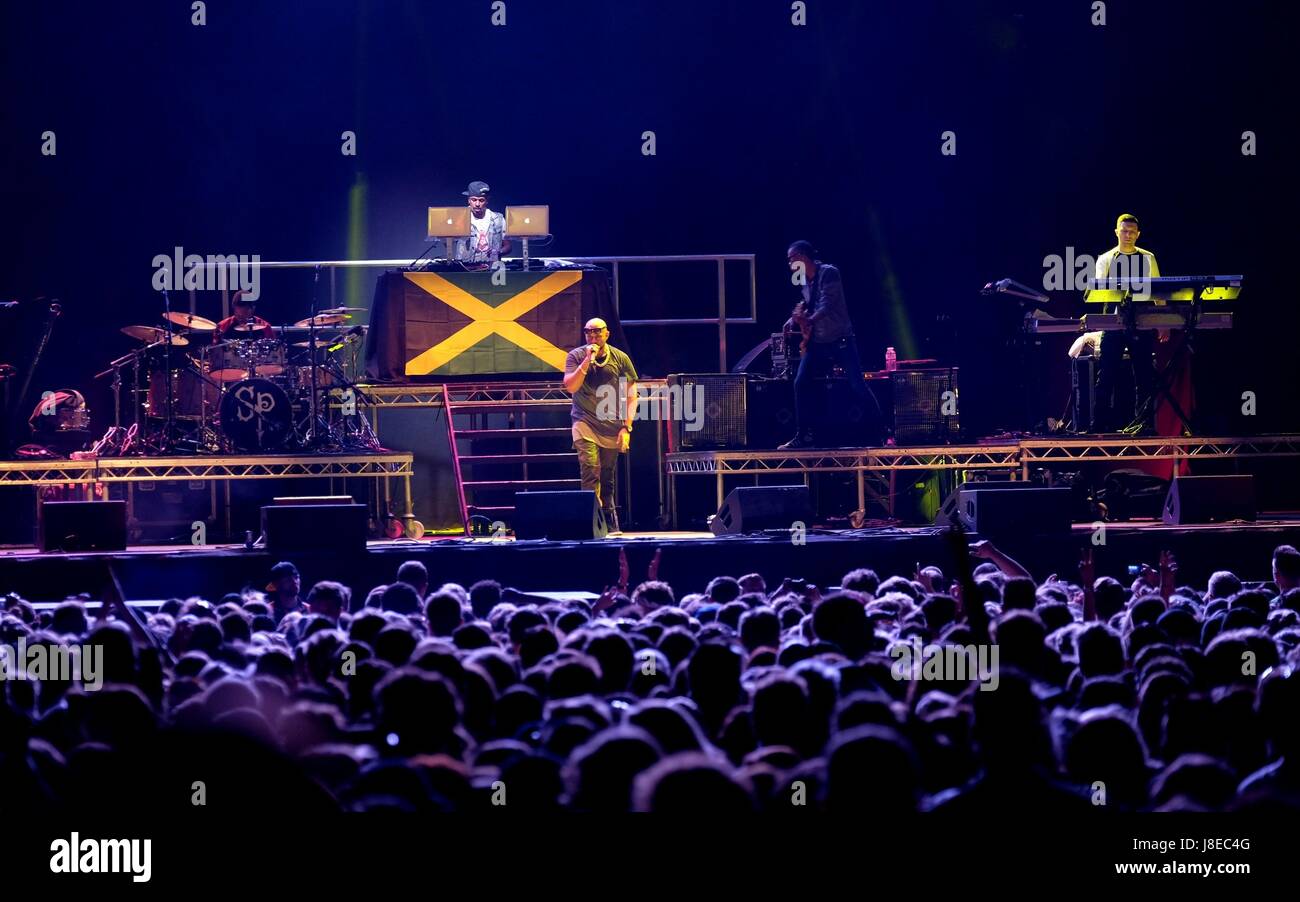 Reggae rap hi-res stock photography and images - Alamy