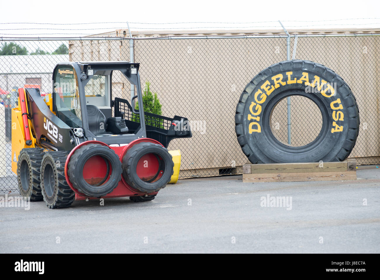West Berlin, New Jersey, USA. 28th May, 2017. Diggerland USA, the only ...