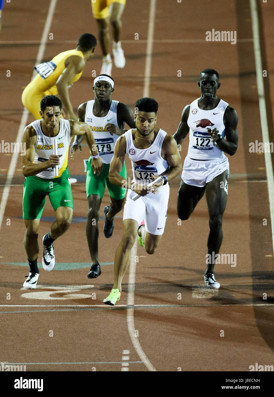 Austin, TX, USA. 27th May, 2017. Baylor Wil London exchanges with Caleb ...