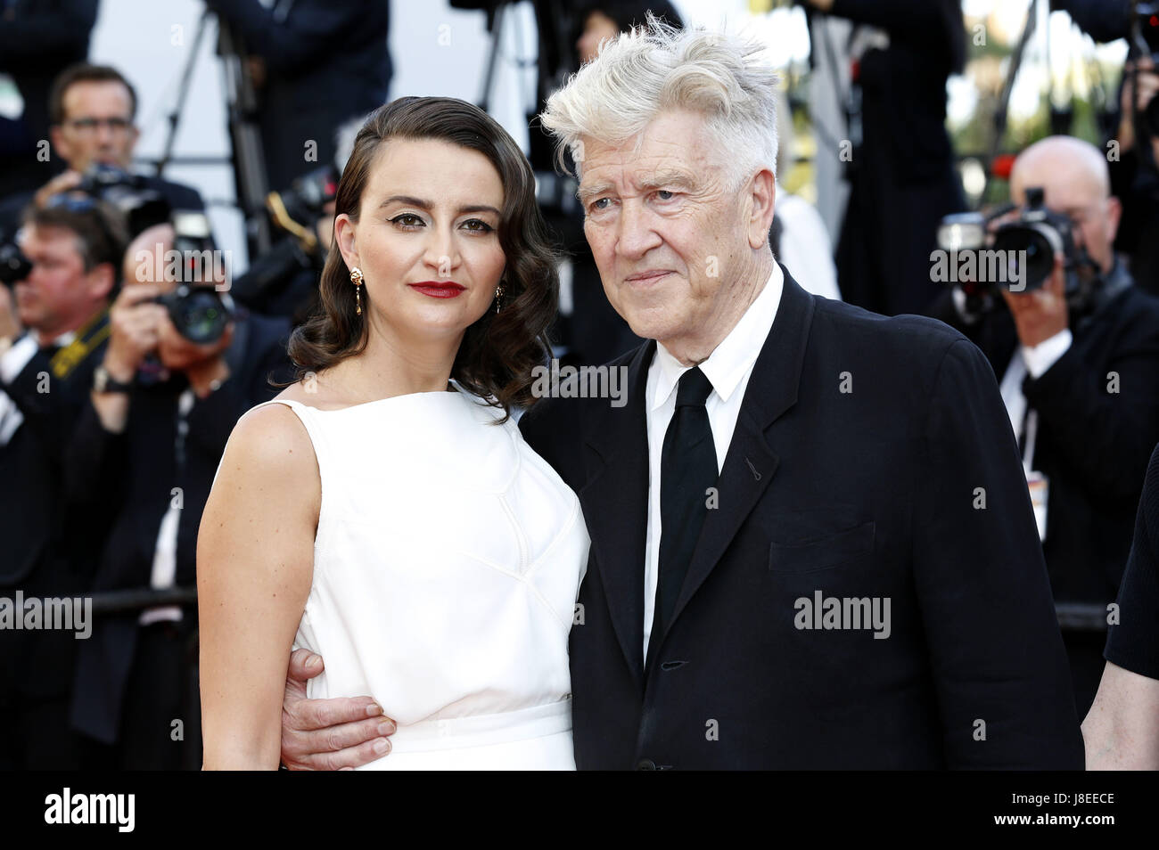 Cannes, Frankreich. 28th May, 2017. Emily Stofle and director David ...