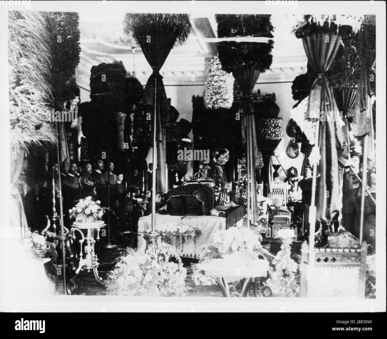 This image shows the lying-in-state ceremony of King Kalakaua of Hawaii ...