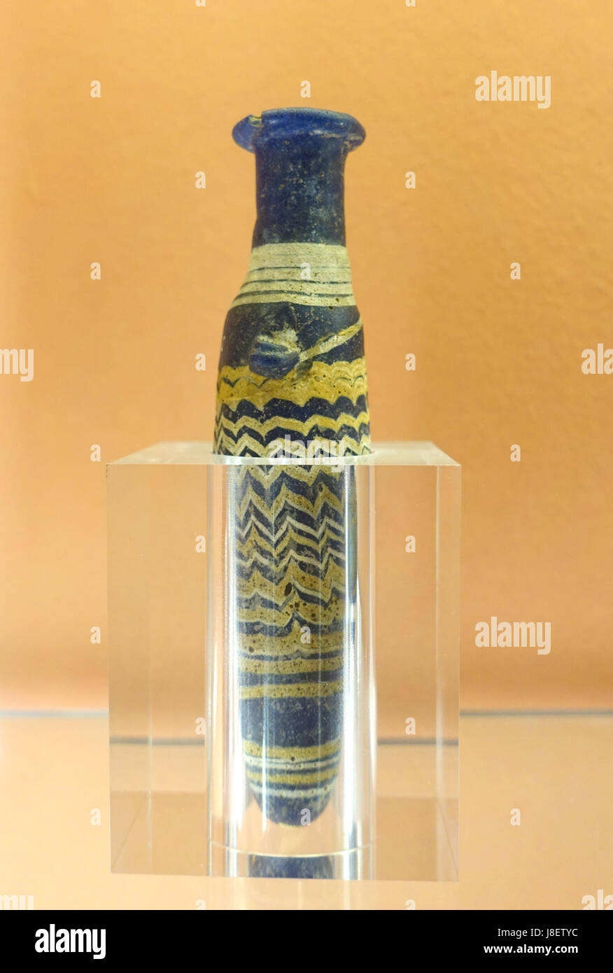 This glassware, housed at the Museo Nacional de Artes Decorativas in ...