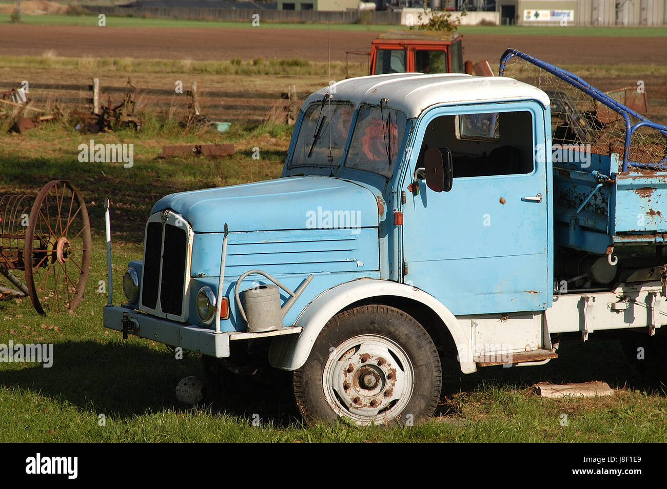 Lorry camion hi-res stock photography and images - Alamy