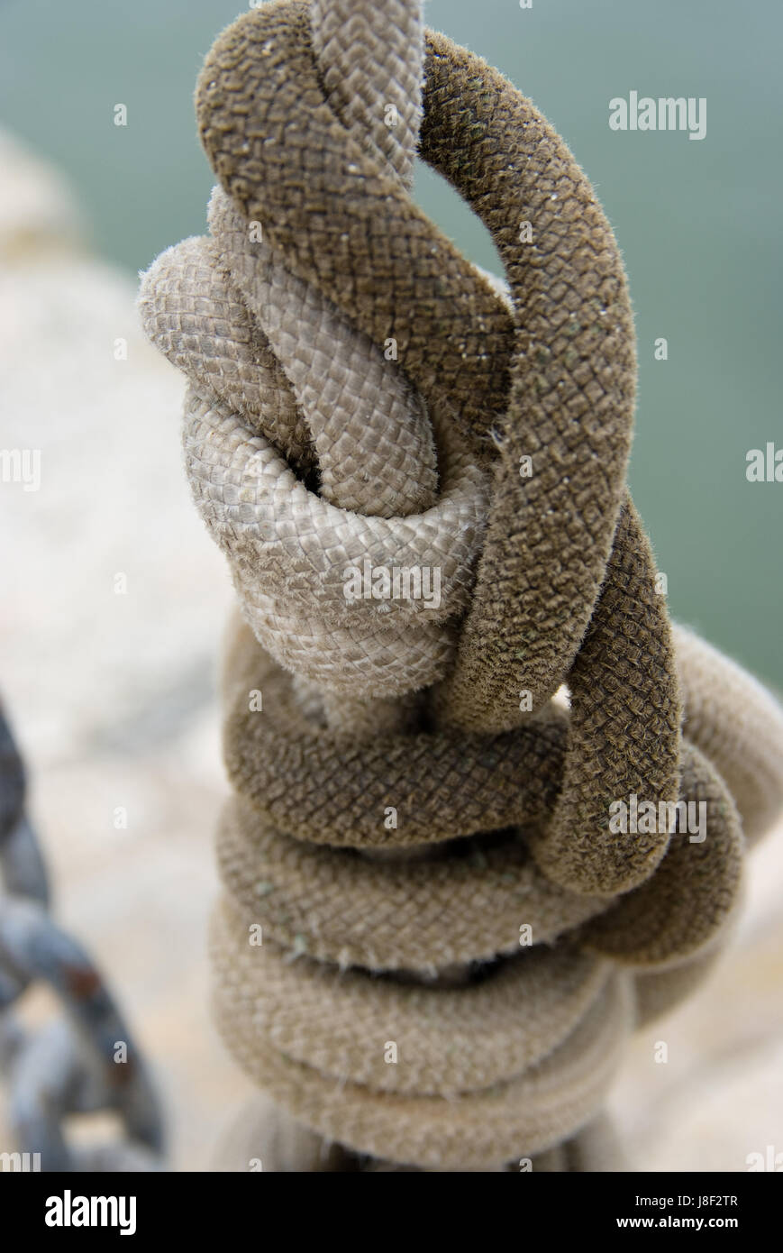 Chain mast hi-res stock photography and images - Alamy