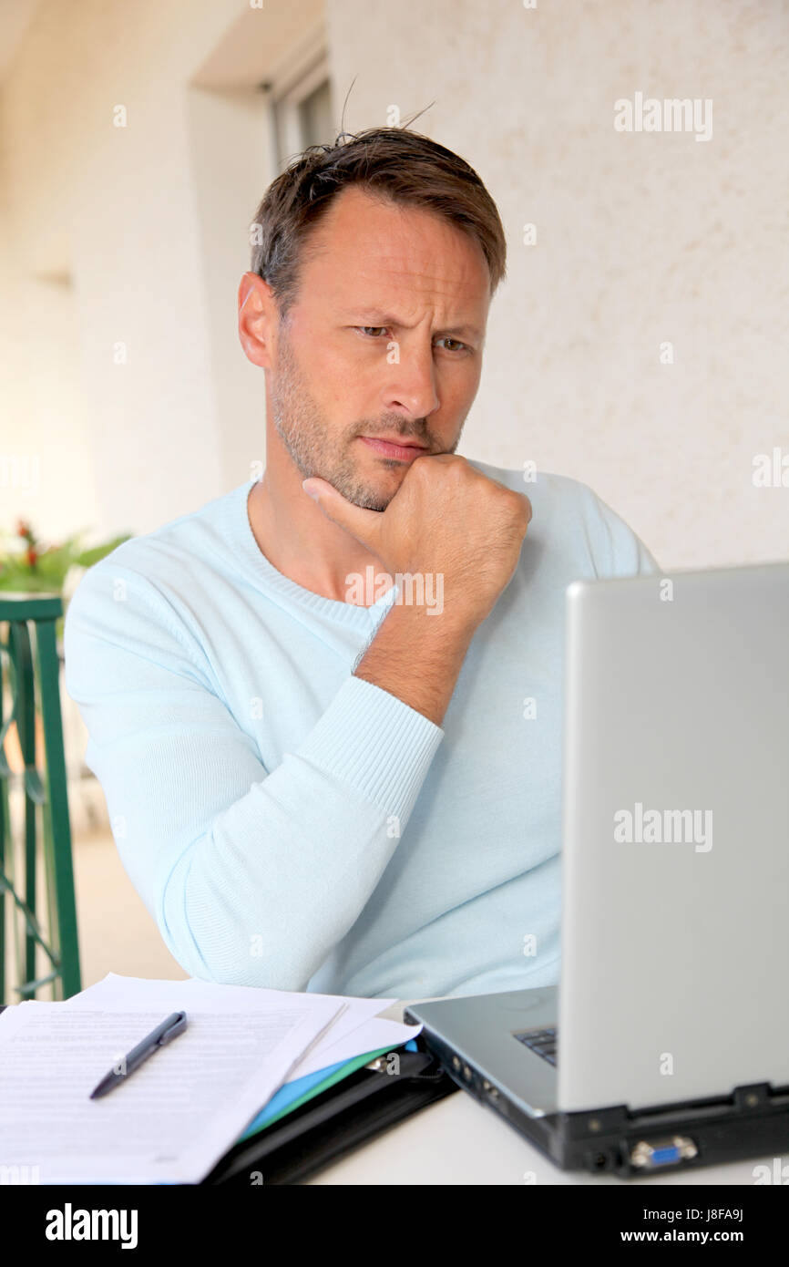 laptop, notebook, computers, computer, laugh, laughs, laughing, twit ...