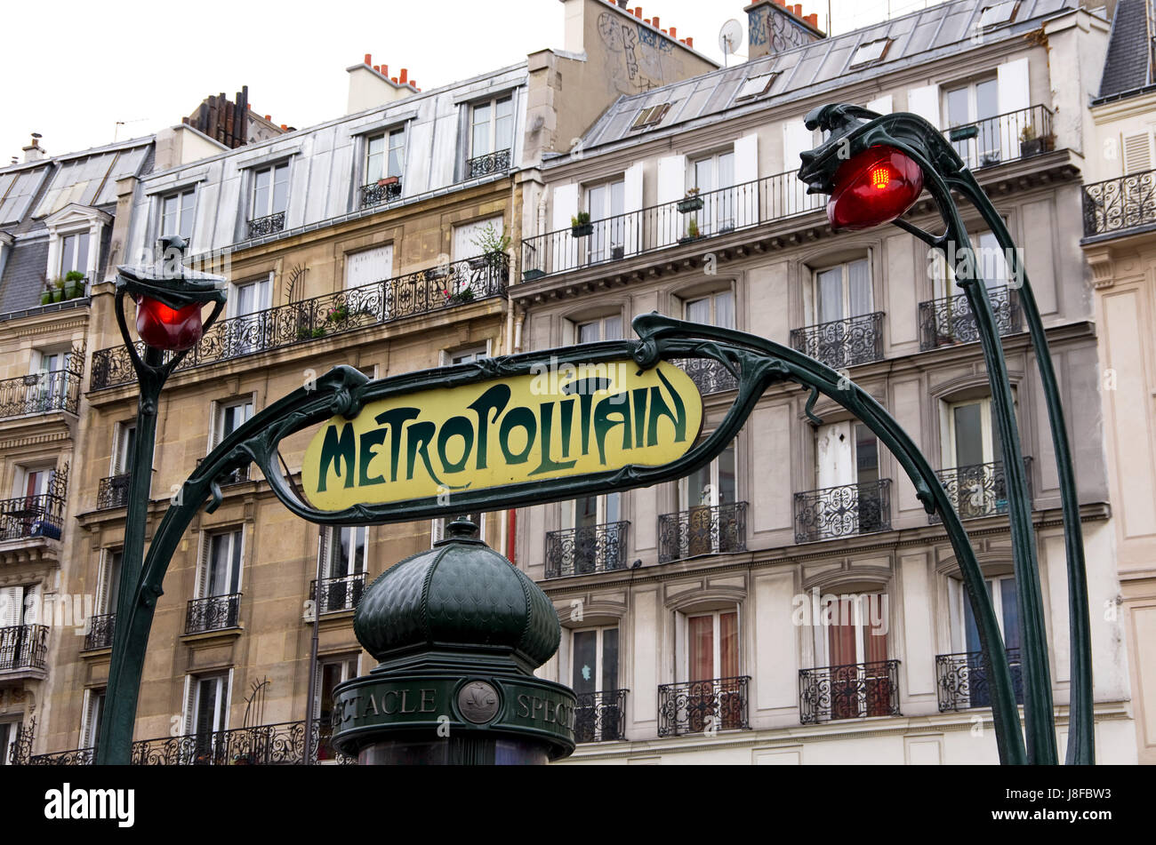 Construction paris metro hi-res stock photography and images - Alamy