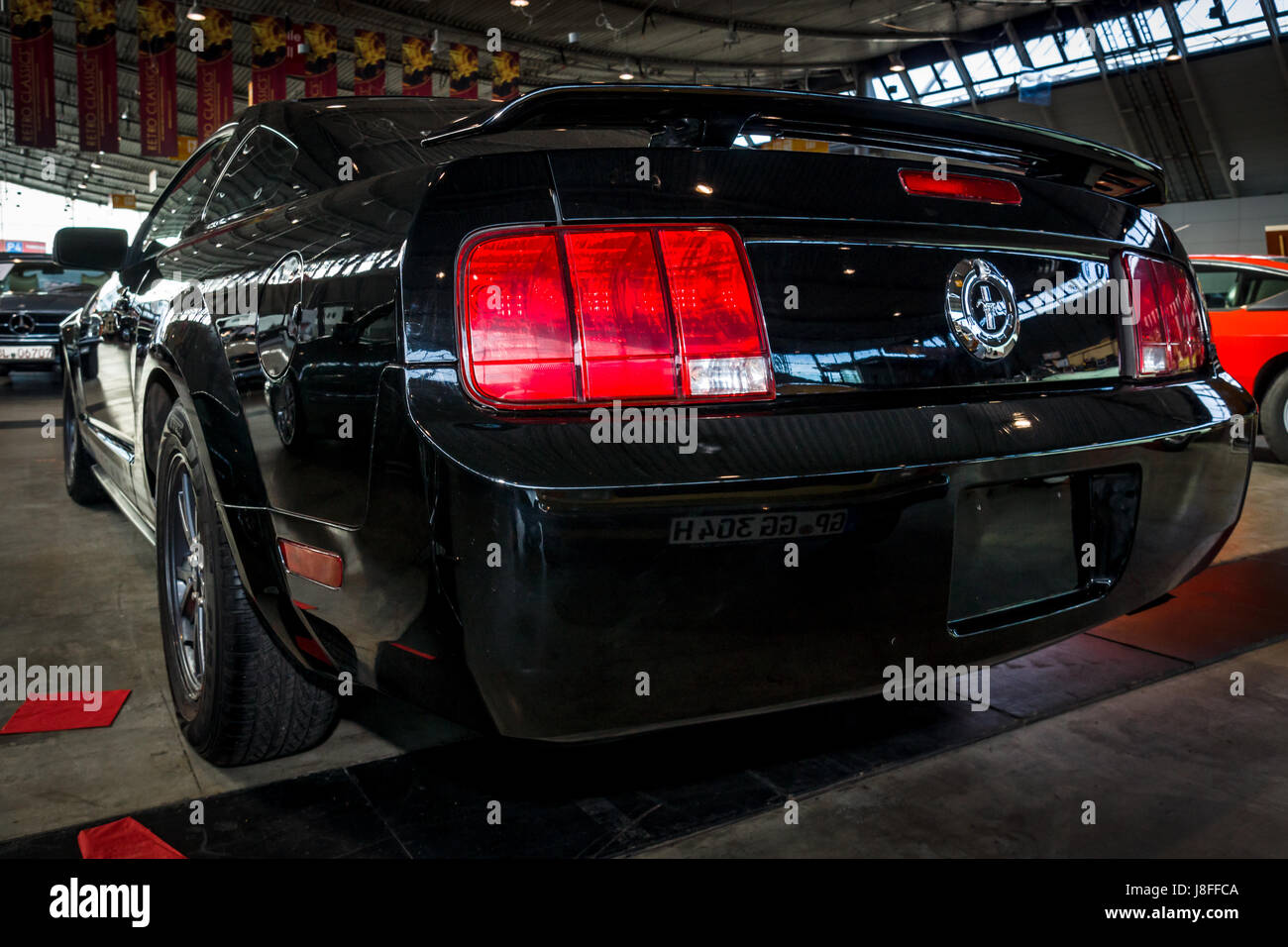 Rear view mustang hi-res stock photography and images - Alamy