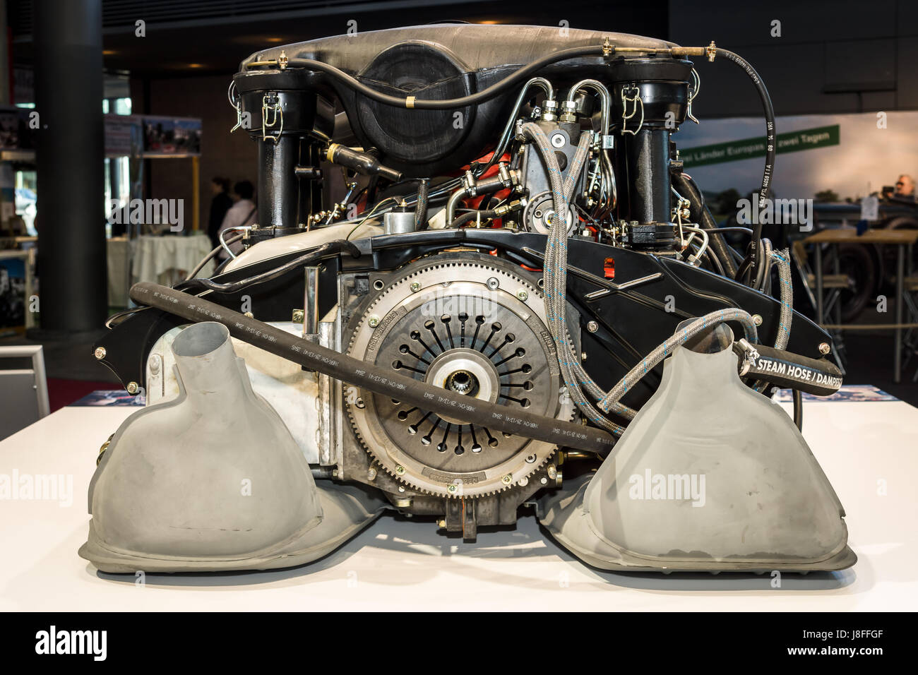 Porsche 911 engine hi-res stock photography and images - Alamy