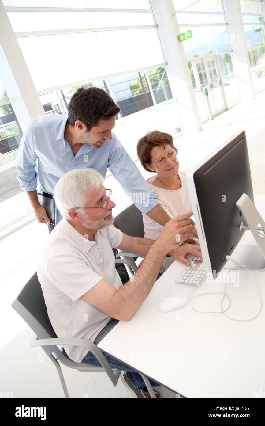 woman, office, career, men, man, PC, computers, computer, consultation ...