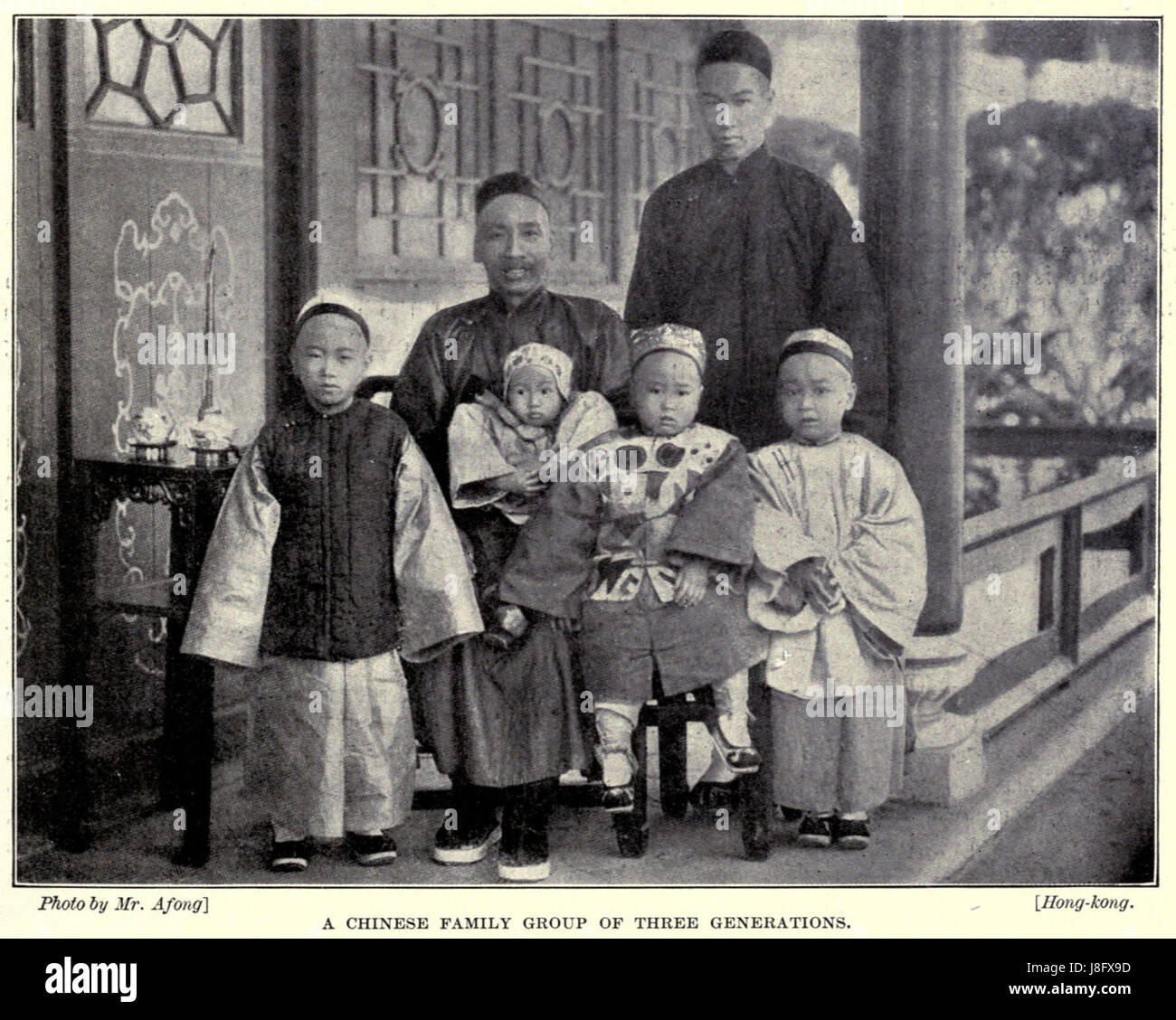 19th century chinese family in china hi-res stock photography and ...