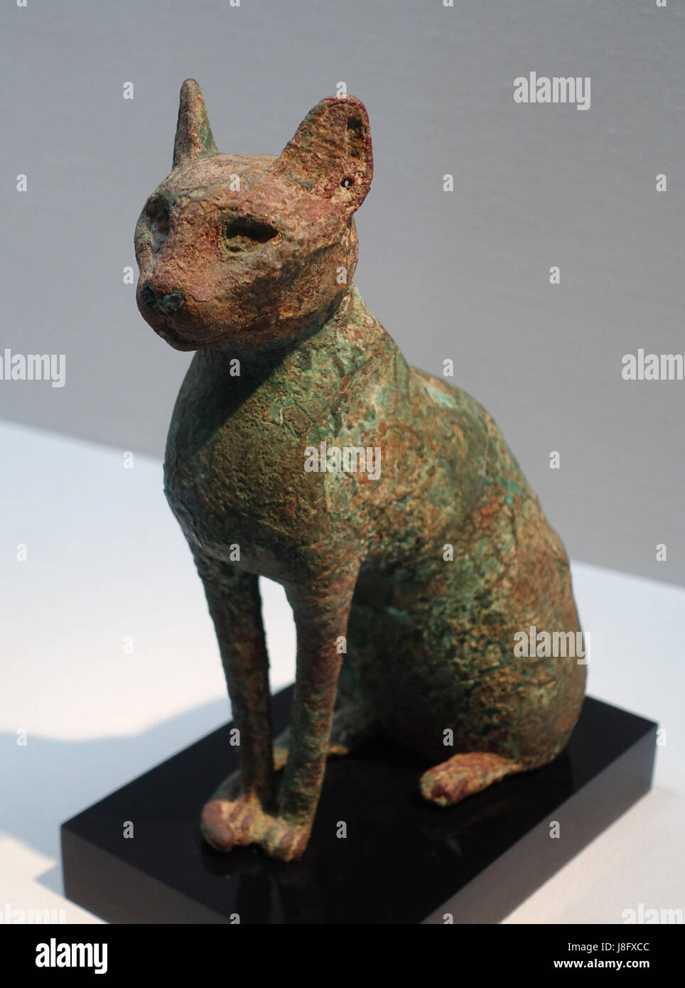 Ancient egypt cat holy hi-res stock photography and images - Alamy