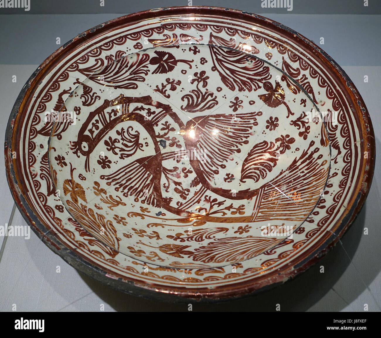 Hispano moresque pottery hi-res stock photography and images - Alamy
