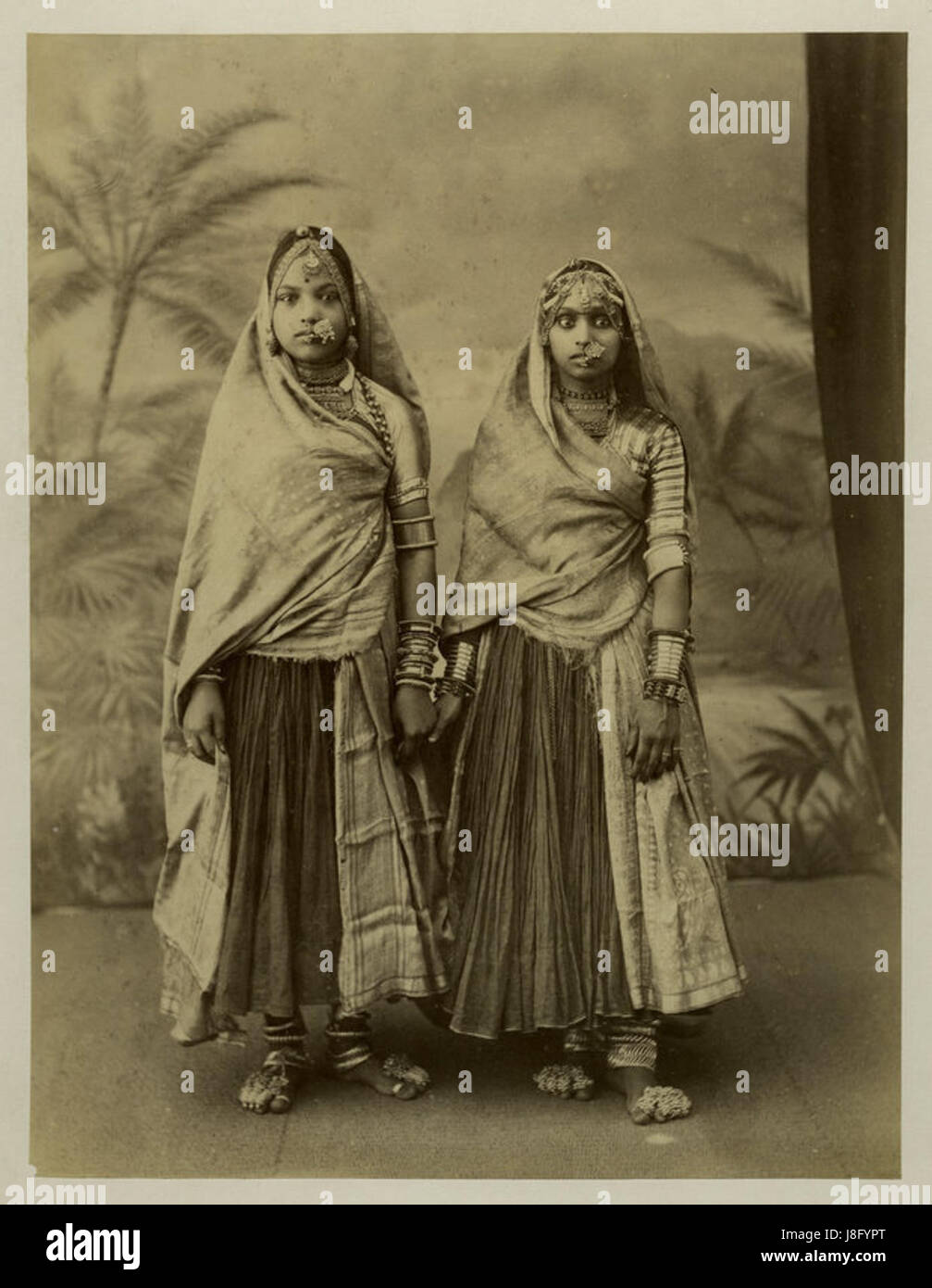 Nautch dance hi-res stock photography and images - Alamy