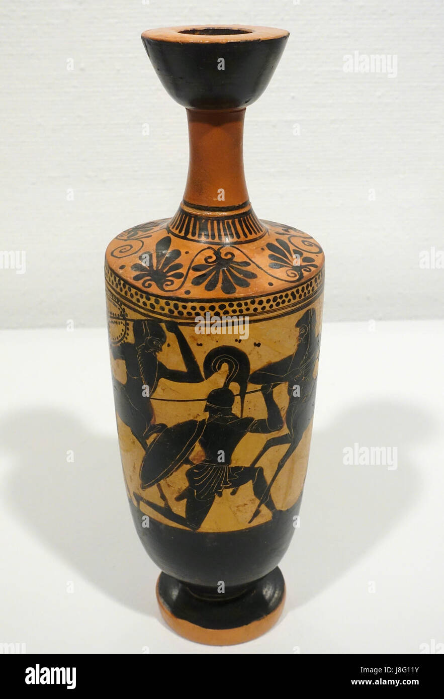 Ancient greek pottery hi-res stock photography and images - Alamy