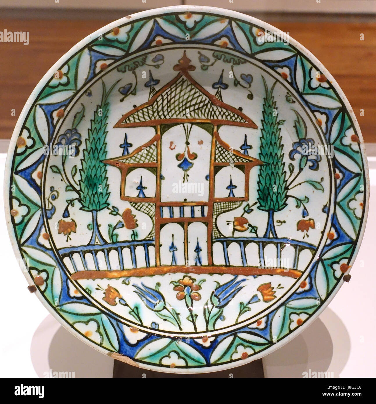 Dish, Turkey, Iznik, late 17th century AD, underglaze painted fritware ...