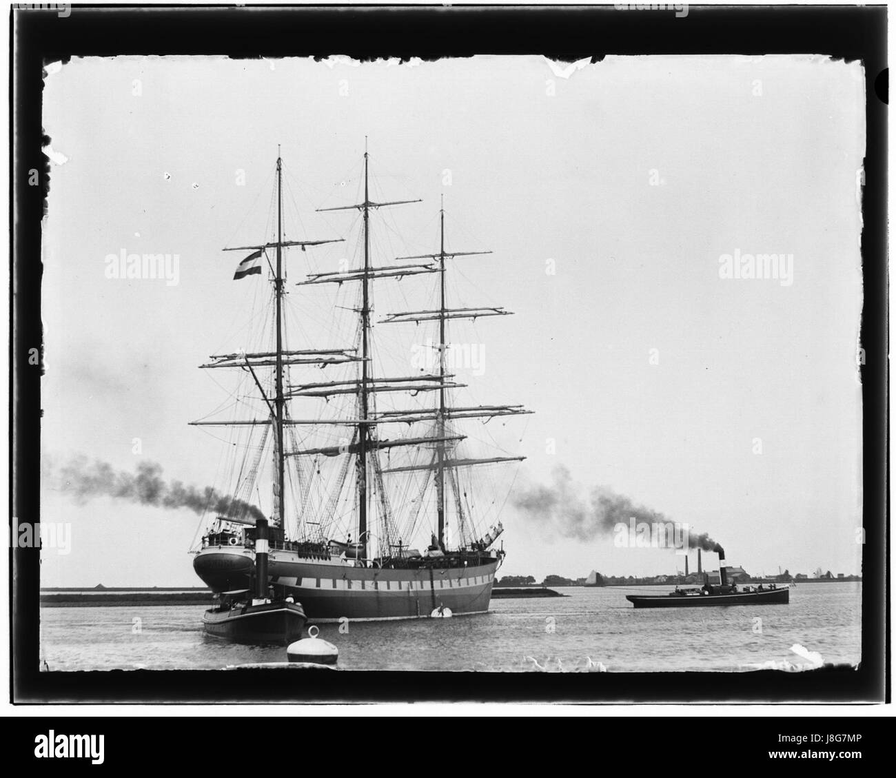 Closed late 19th century hi-res stock photography and images - Alamy