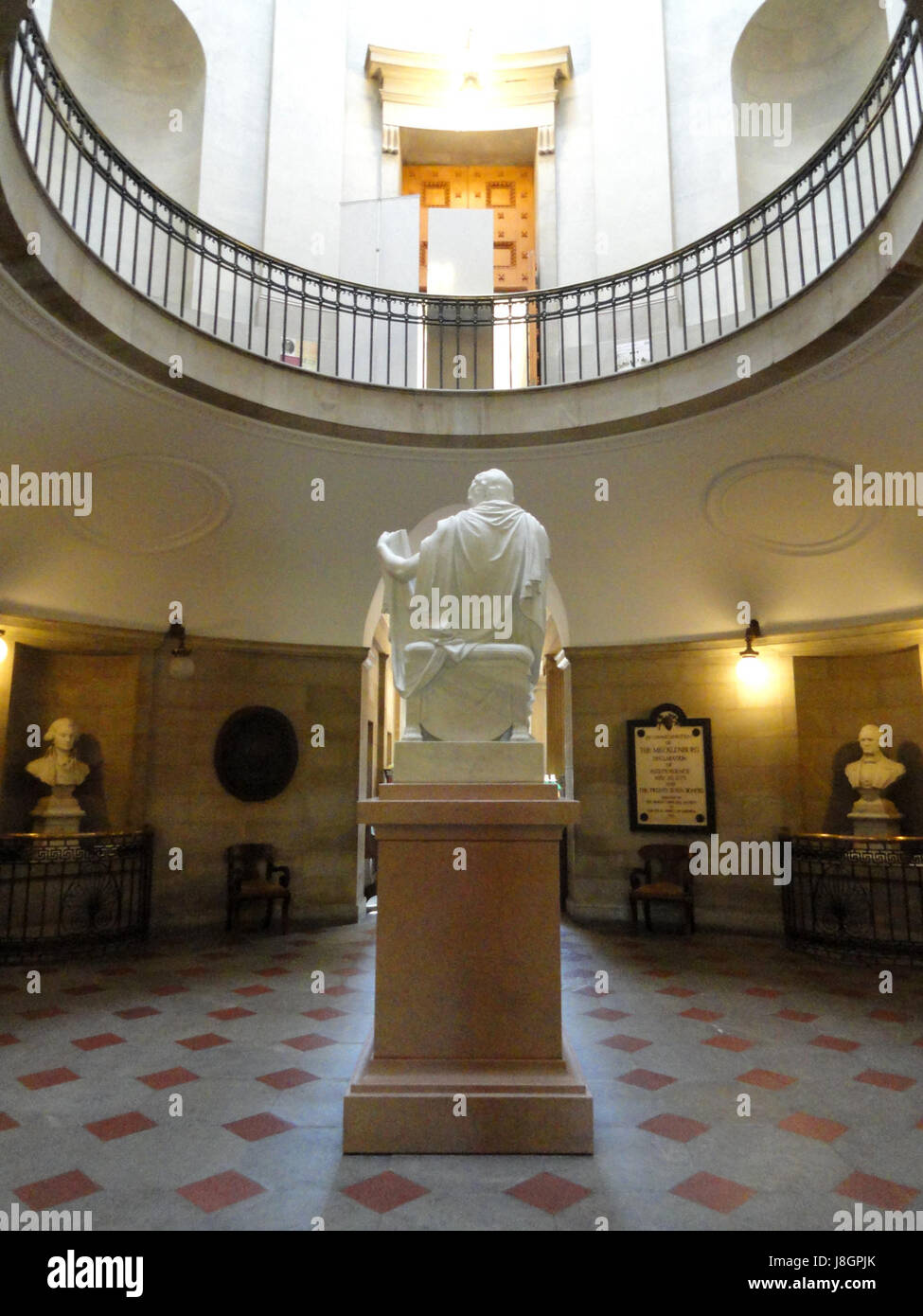 This sculpture of George Washington by Antonio Canova portrays the ...