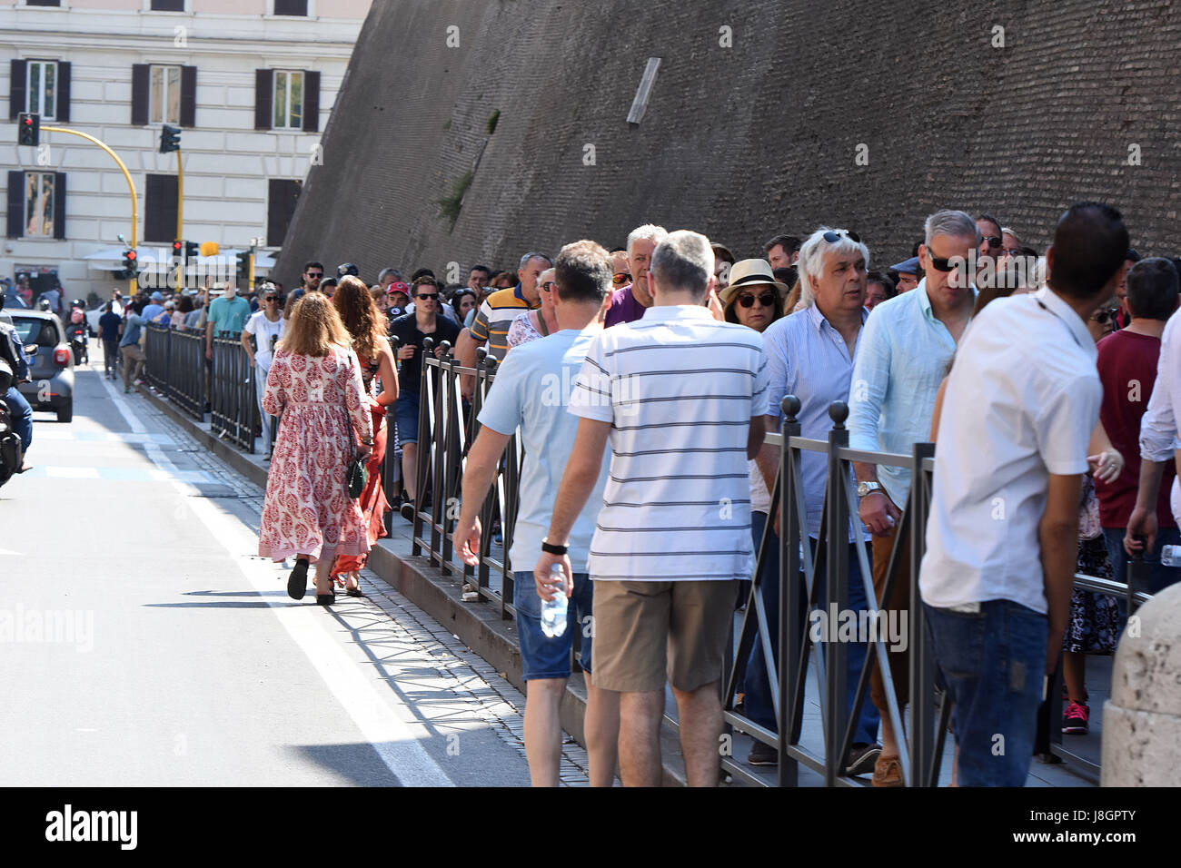 People queue for the Vatican Museum in Rome, Italy Stock Photo - Alamy