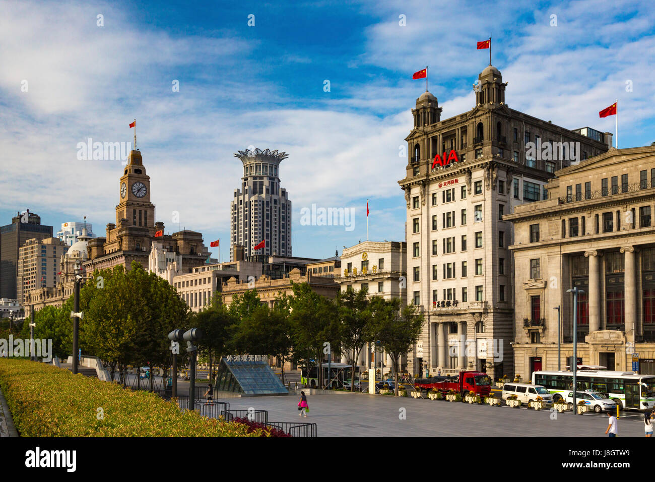Shanghai international building hi-res stock photography and images - Alamy
