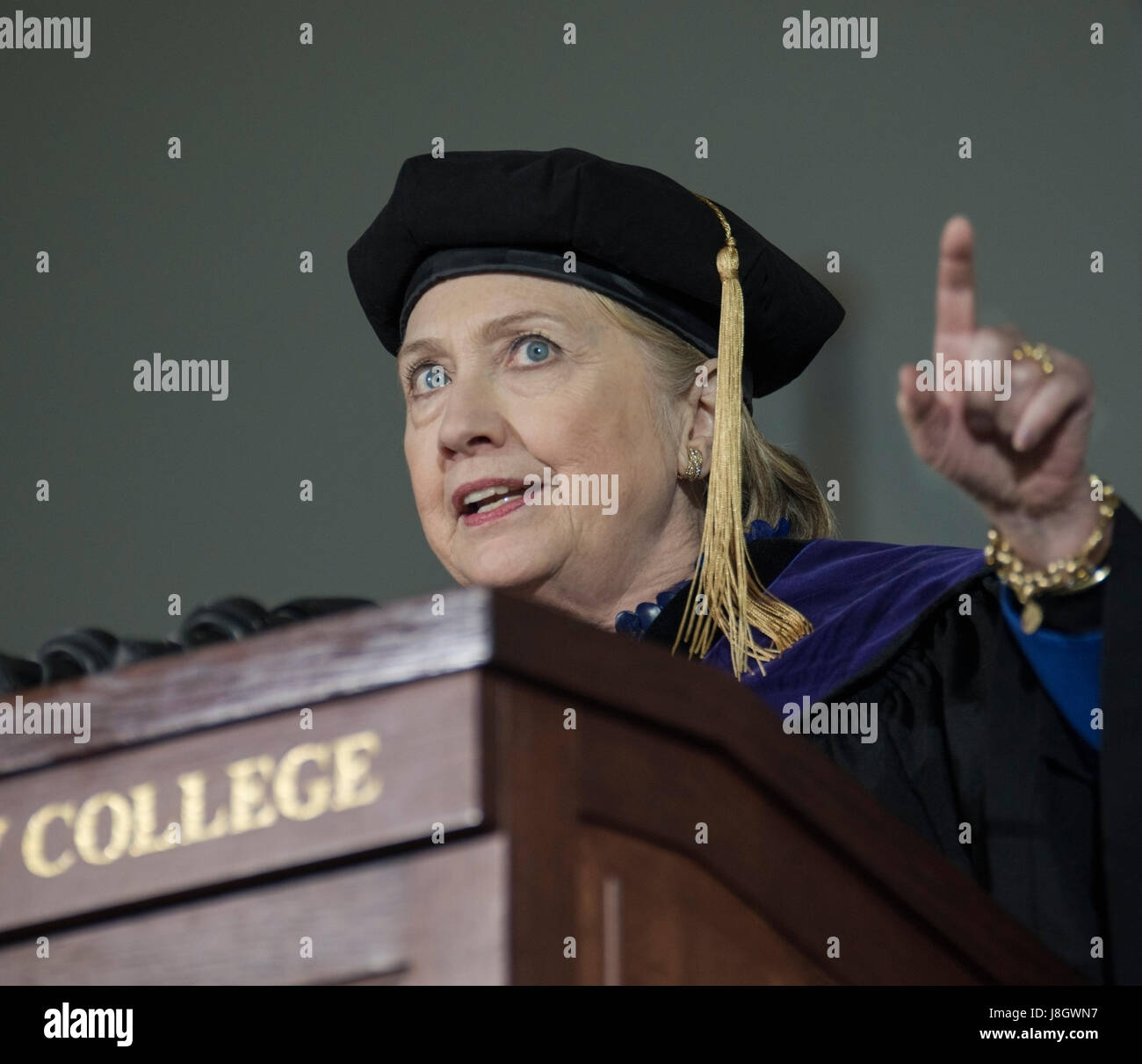 Hillary clinton as a student in college hi-res stock photography and ...