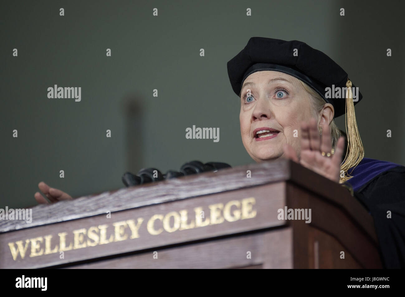 Hillary clinton as a student in college hi-res stock photography and ...