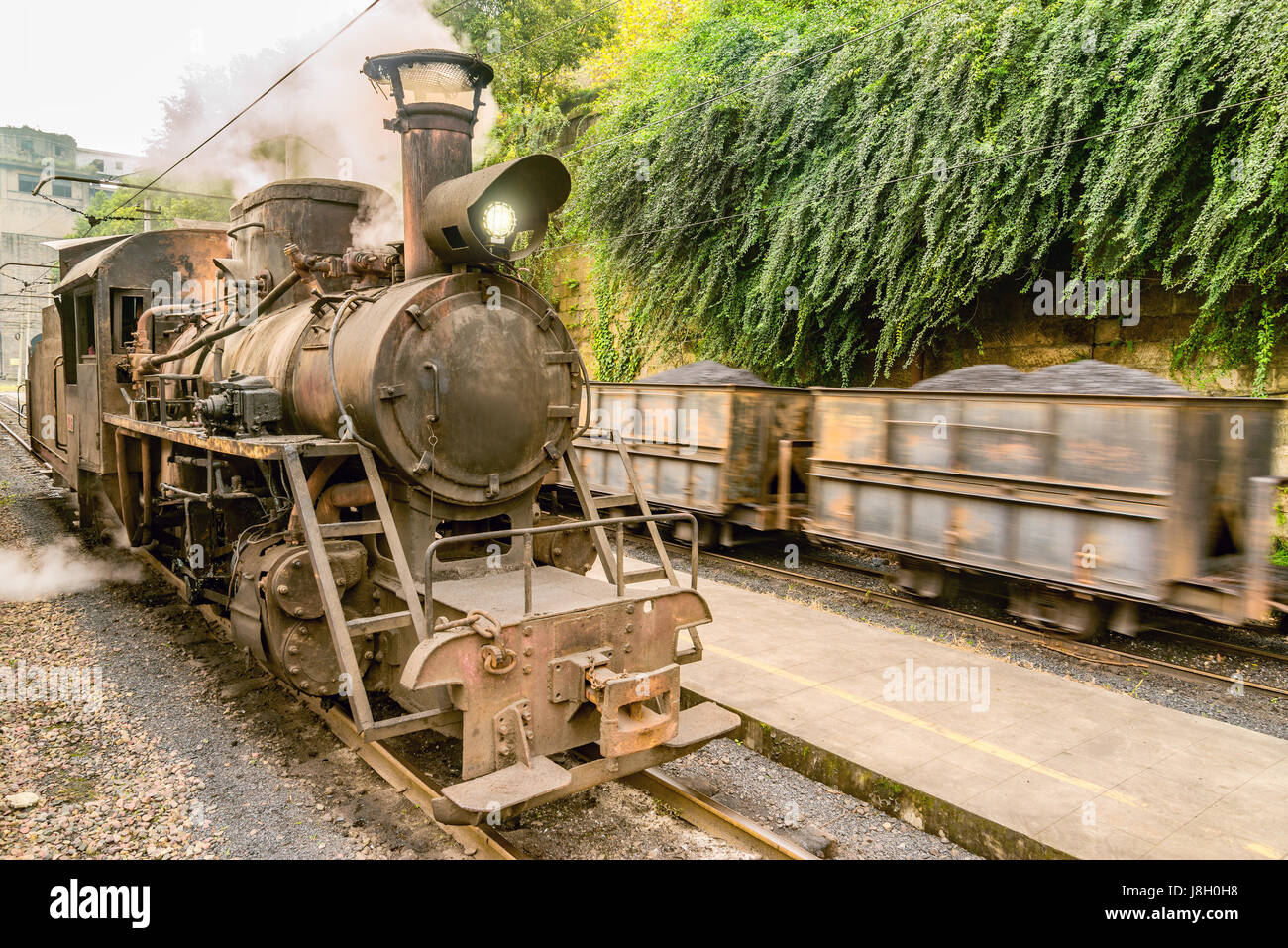China train 19th century hi-res stock photography and images - Alamy