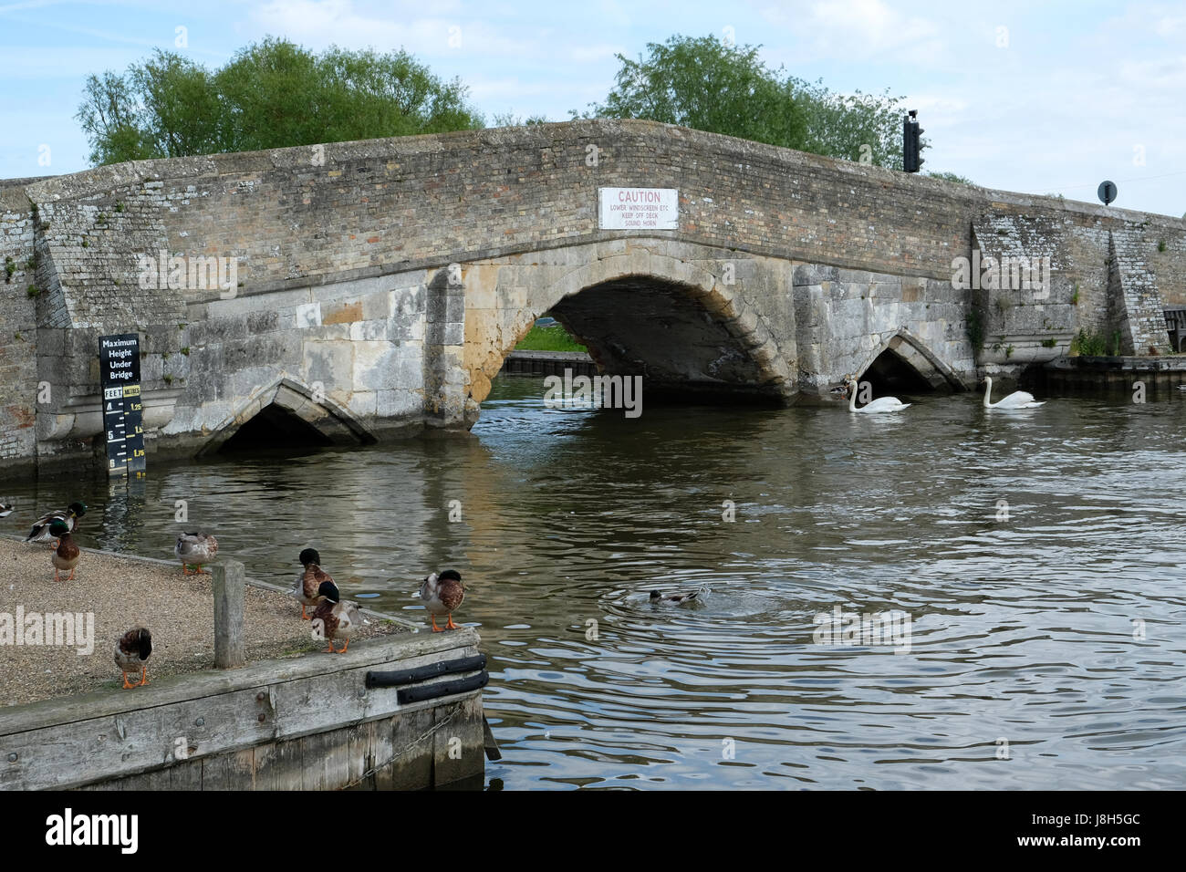 View of the Bridge at Potter Heigham Stock Photo - Alamy