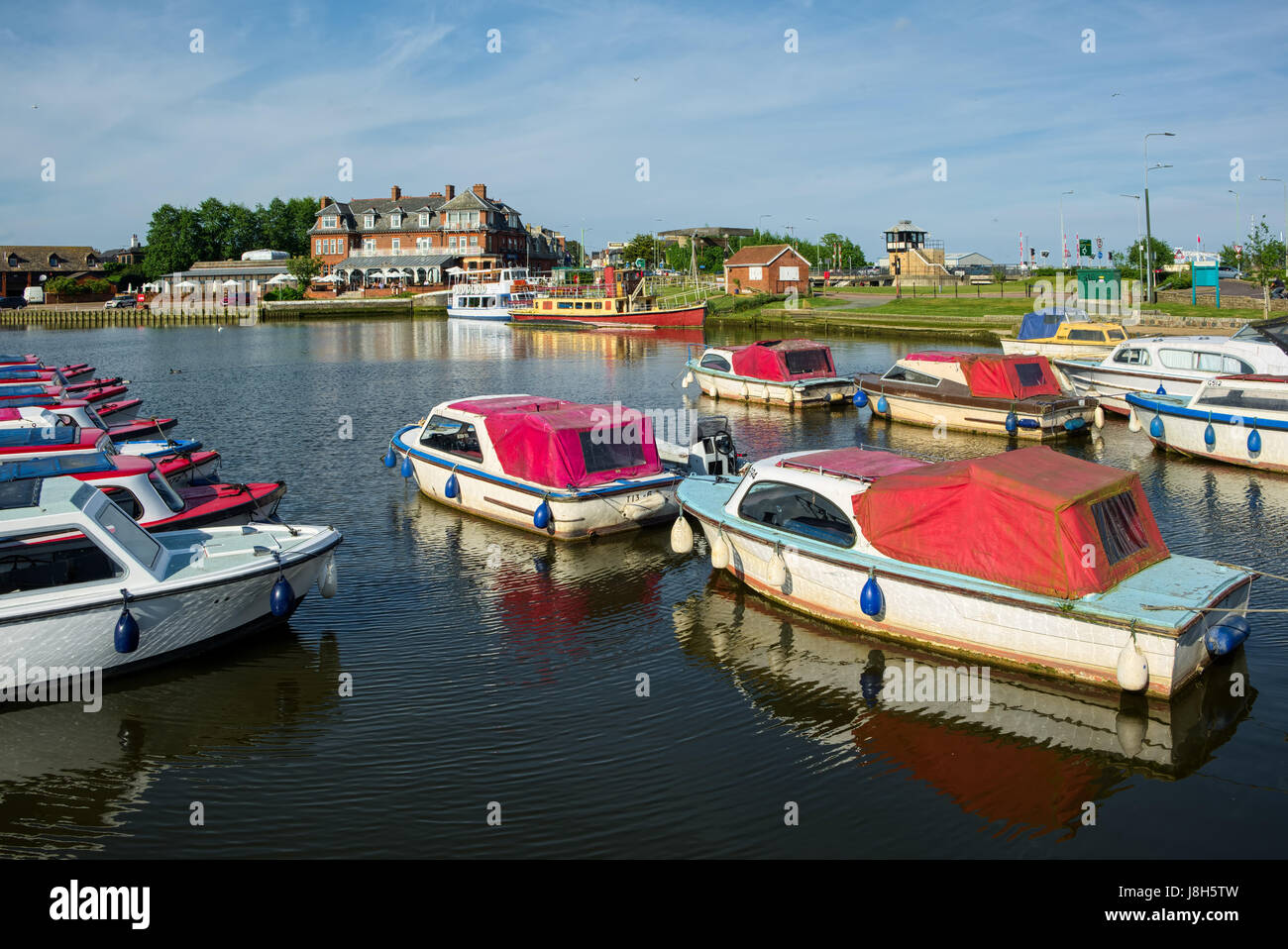 Oulton broad boats hi-res stock photography and images - Alamy