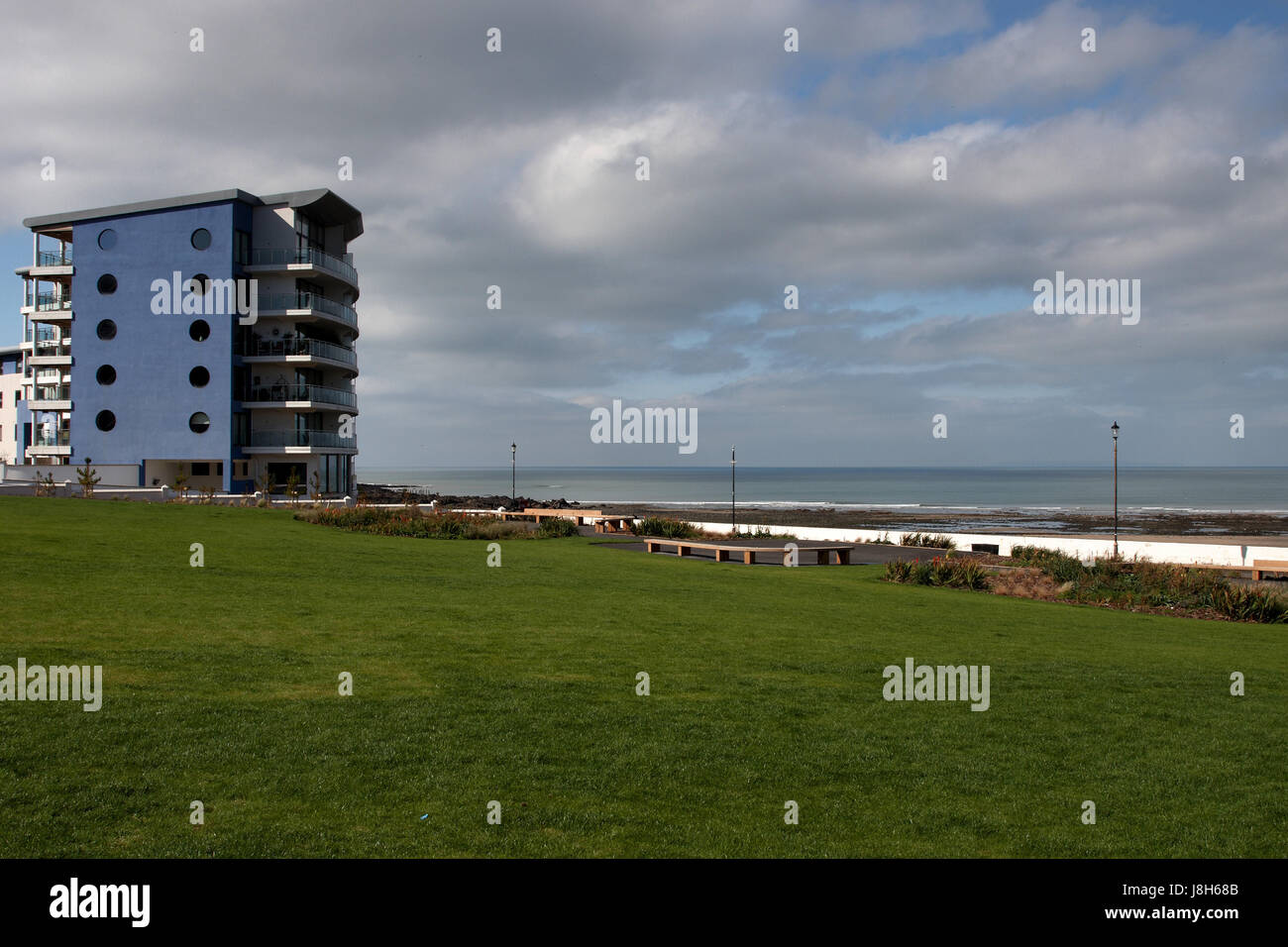 style of construction, architecture, architectural style, structure ...