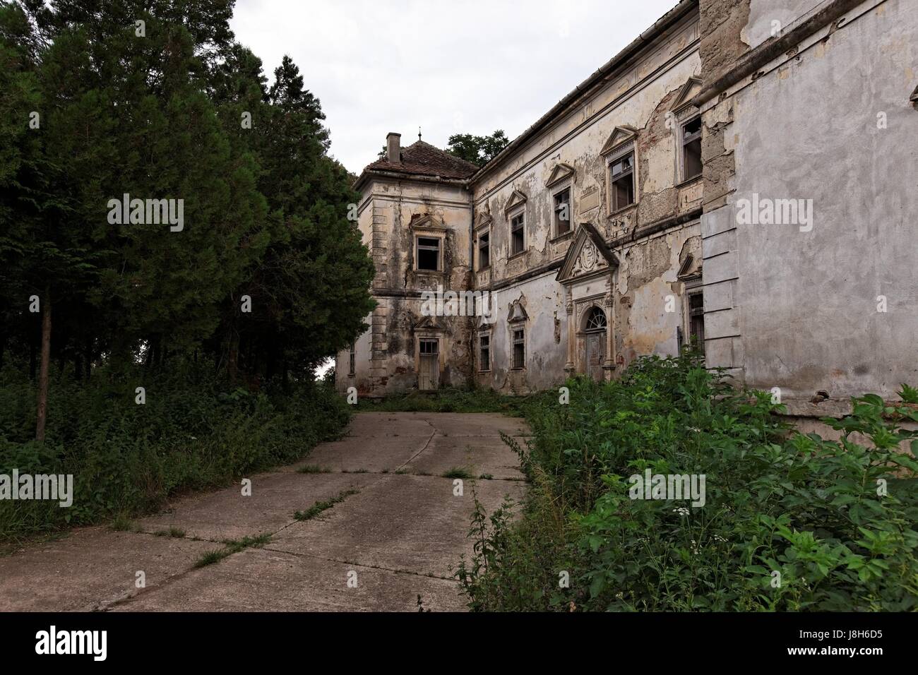 house, building, ruin, style of construction, architecture ...
