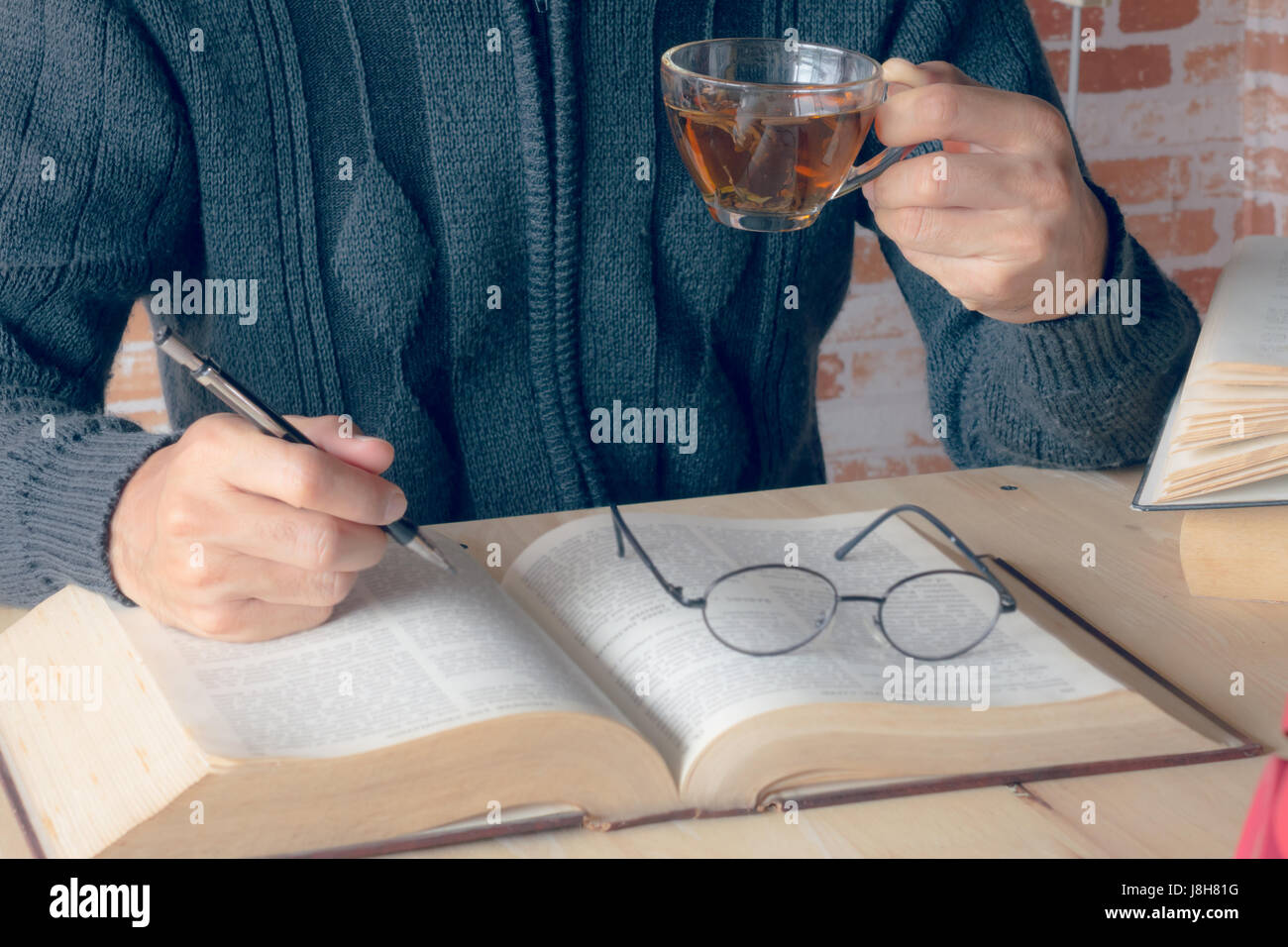 Eat with tea hi-res stock photography and images - Alamy