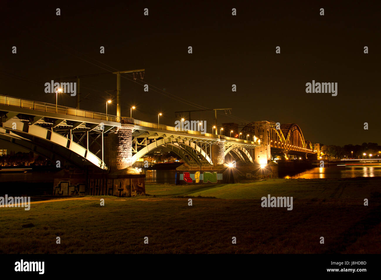 cologne bridge at night Stock Photo - Alamy