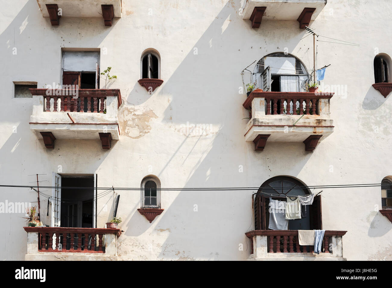 Balconies and windows of old buildings in Havana, Cuba Stock Photo - Alamy