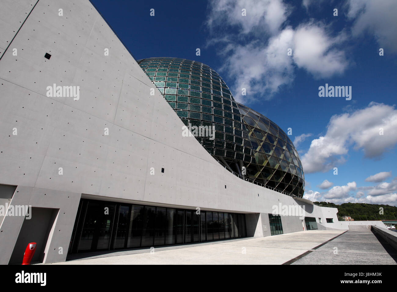 Island of Seguin. View from The Cité musicale de l’ile Seguin, Boulogne ...