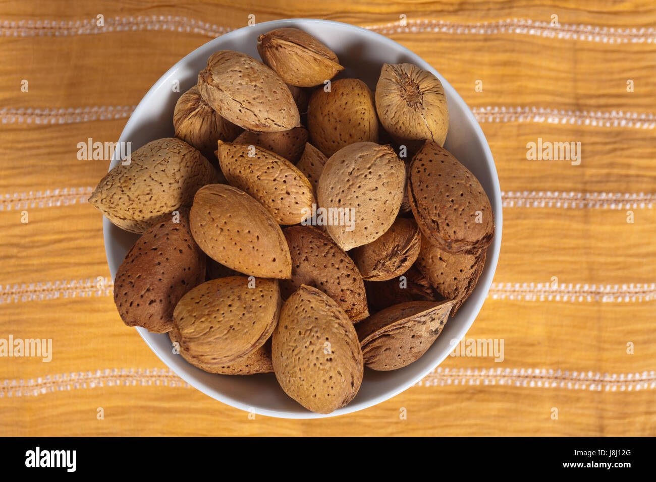 shell, nuts, almond, nutshell, eating, eat, eats, protein, food ...