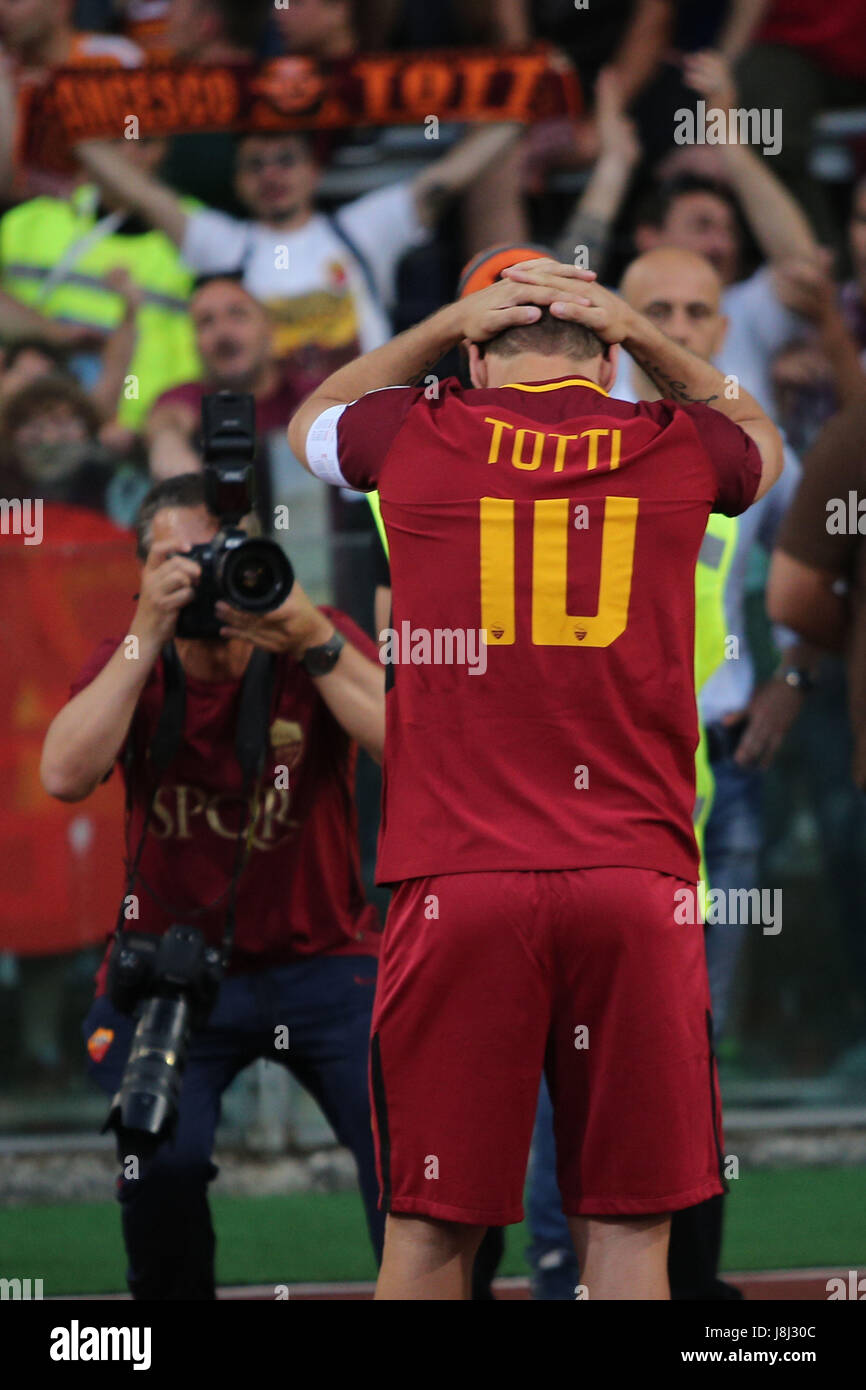 Roma, Stadio olimpico, Serie A tim As Roma vs Genoa: Francesco Totti at ...