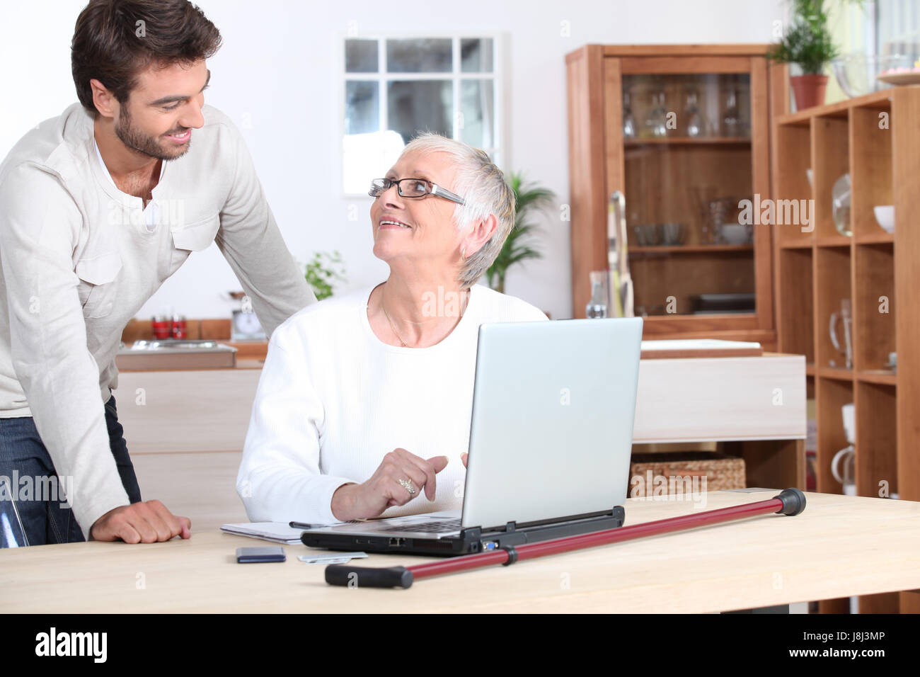 Mum and son sit and talk hi-res stock photography and images - Alamy