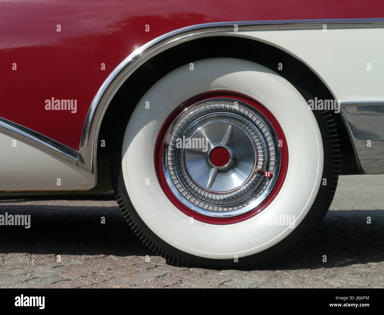 Whitewall tyres hi-res stock photography and images - Alamy