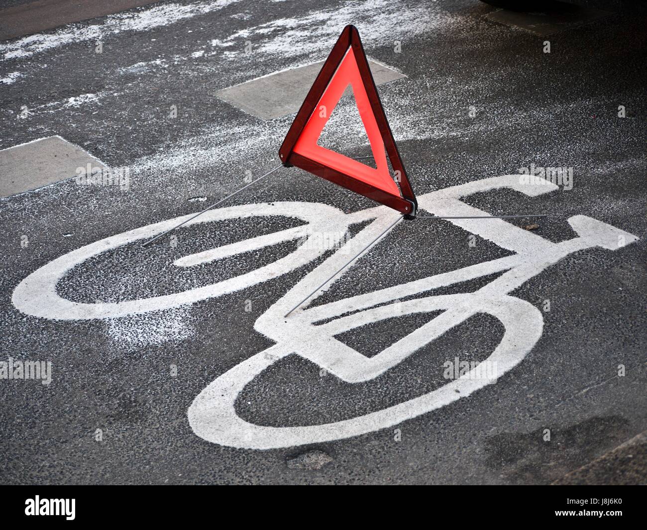 sign, signal, emblem, sense, warning triangle, bike, bicycle, cycle ...
