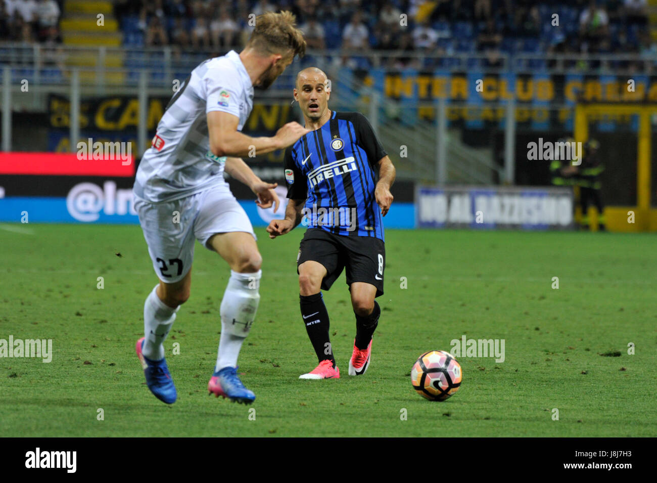 Rodrigo palacio inter milan against hi-res stock photography and images ...