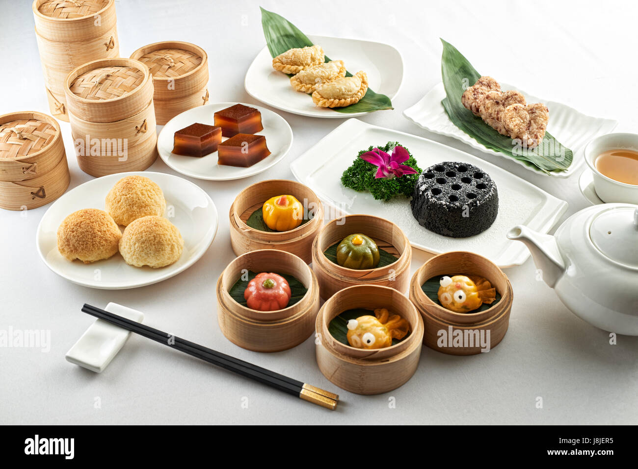 Chinese tim sum hi-res stock photography and images - Alamy
