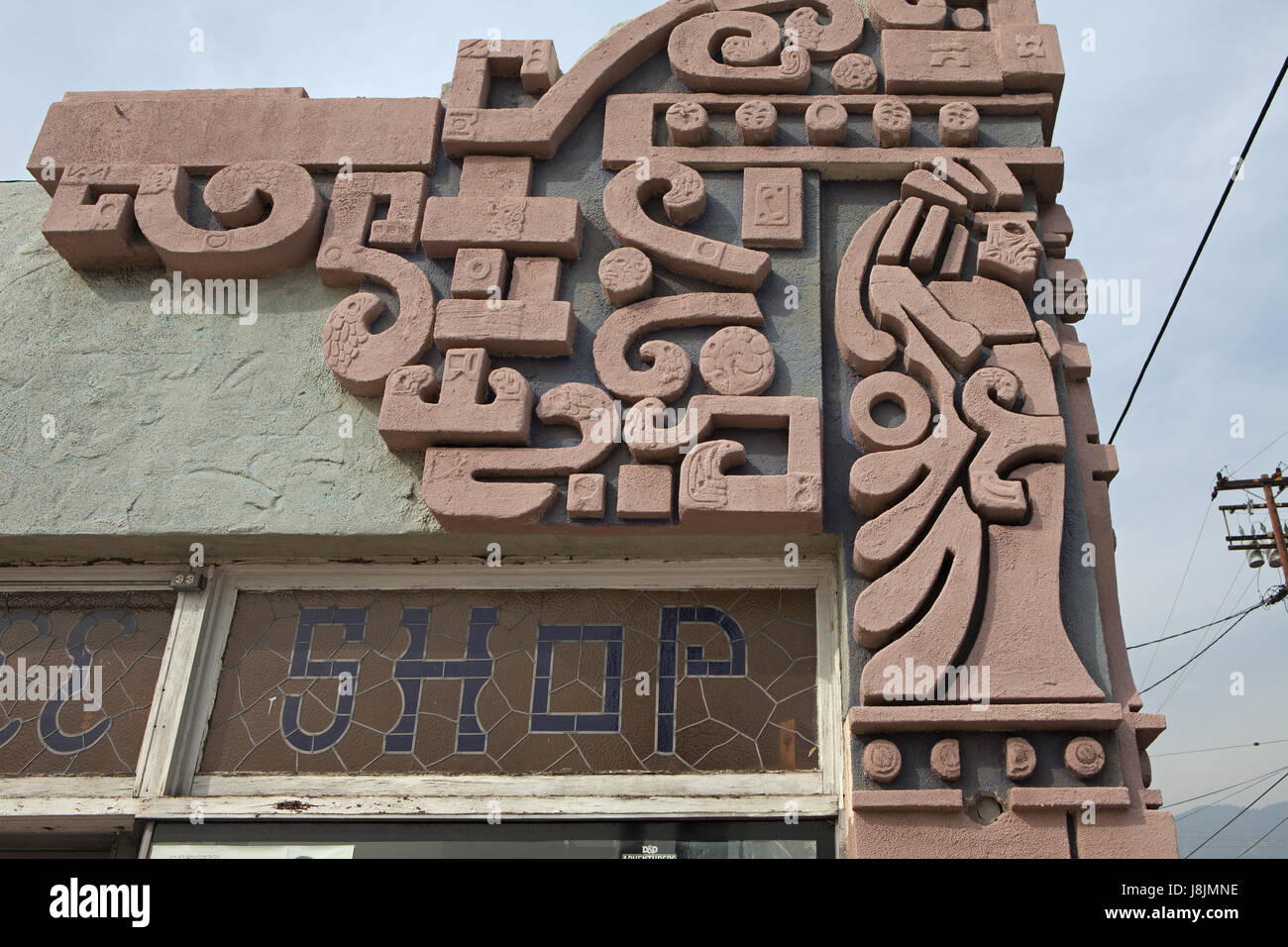 Aztec Motel on Route 66 in Monrovia, CA Stock Photo - Alamy