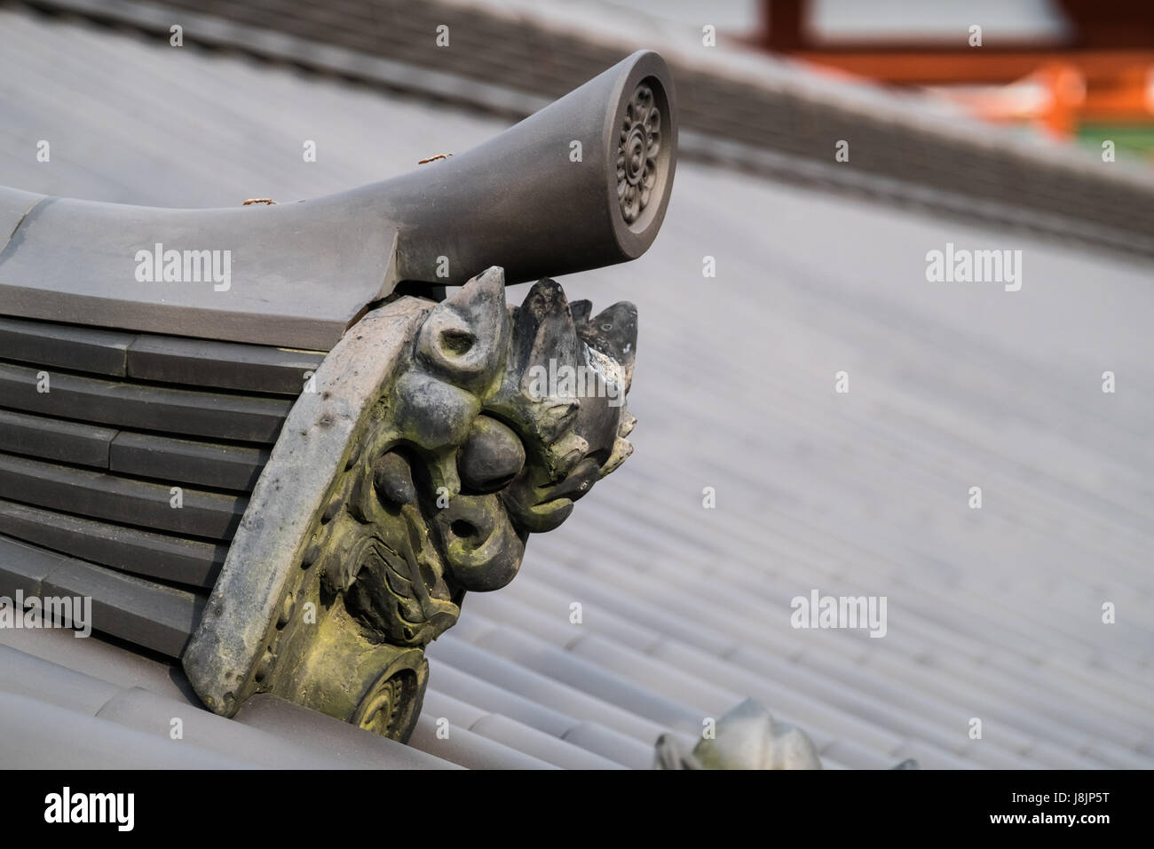 Traditional Japanese architecture and rooftop gargoyles Stock Photo - Alamy