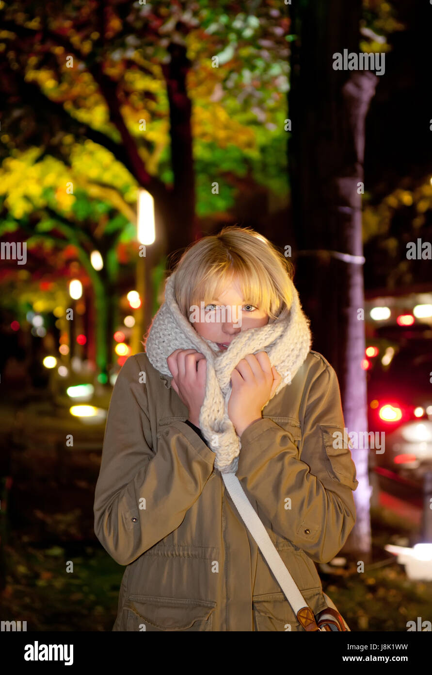 freezing young woman Stock Photo - Alamy