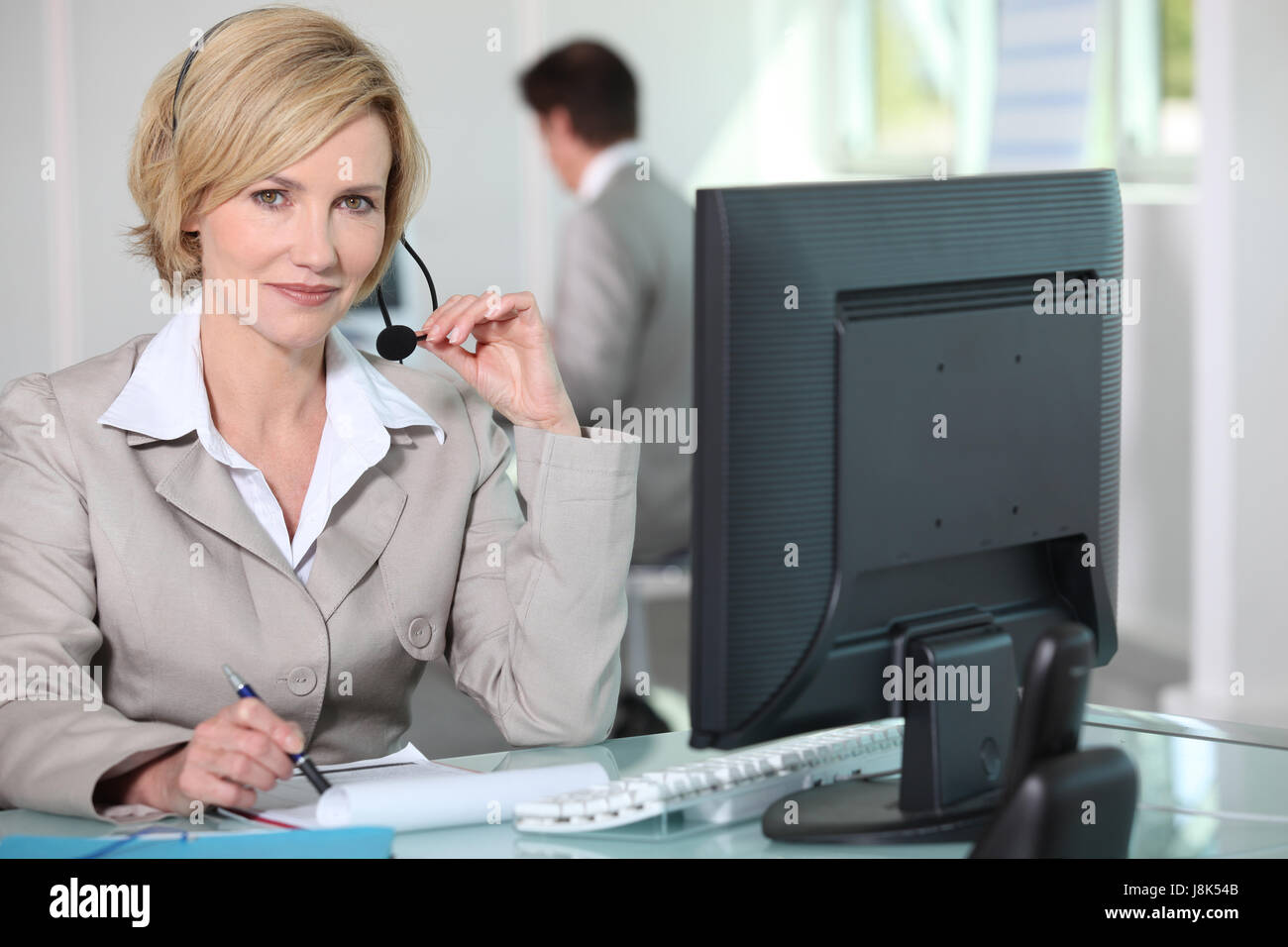 woman, talk, speaking, speaks, spoken, speak, talking, chat, nattering ...